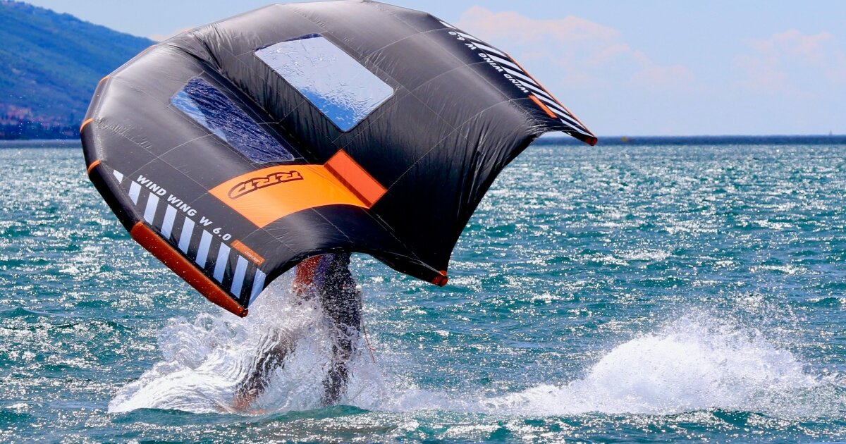 Wing foil nel Garda Trentino